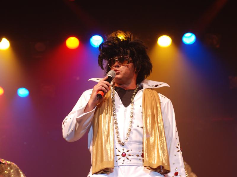 Six Reasons to See SIX | Explore Branson